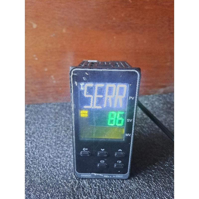 Jual Digital Temperature Controller Omron Type E5EC-RX2ASM-800 Second | Shopee Indonesia