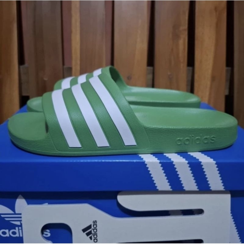 Jual Adidas Swimming & Lifestyle Adilette Aqua Slides Unisex Green ...