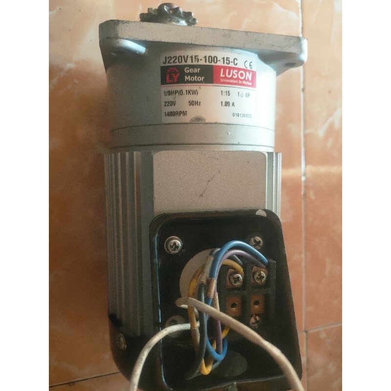 Jual Gear motor luson dinamo 220V 50Hz 1400rpm second original | Shopee ...