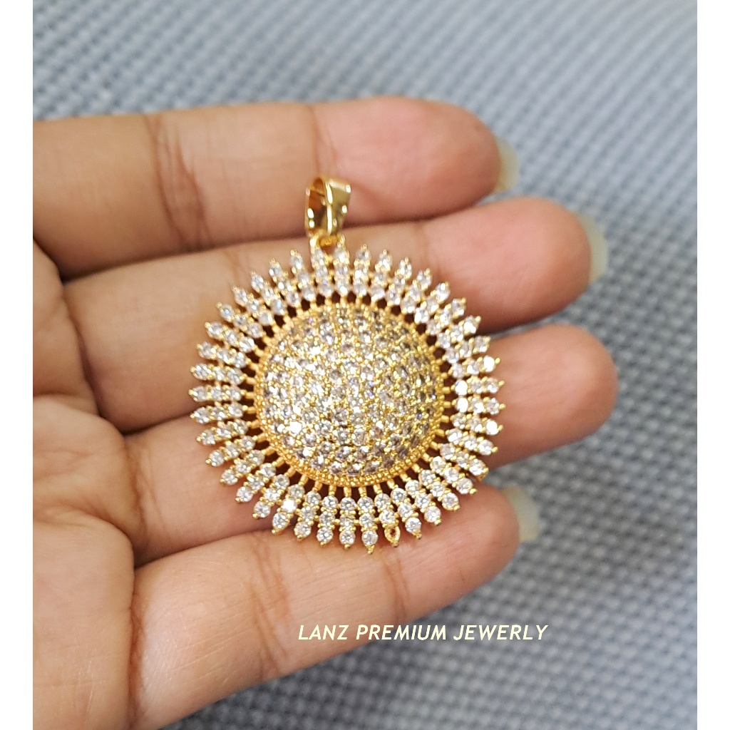 Jual Liontin Perak Hijab Diva Bulat Besar Kristal Berlian Titanium 22K ...