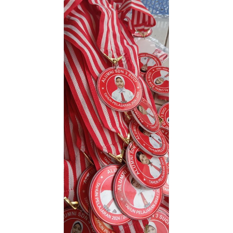 Jual Mendali Wisuda Custom Bahan Akrilik | Shopee Indonesia