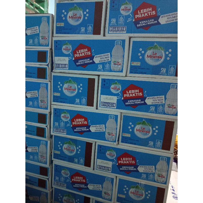 Jual Le Minerale Air Mineral Dalam Kemasan Botol 330 ml [1 Dus / 24 Botol] | Shopee Indonesia
