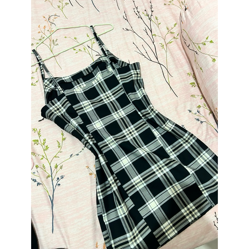 Jual H&M HnM dress kotak kotak hitam putih | Shopee Indonesia