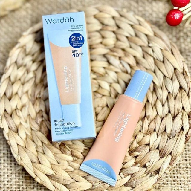 Jual Wardah Lightening Foundation SPF 40 PA+++ 25ML | Shopee Indonesia