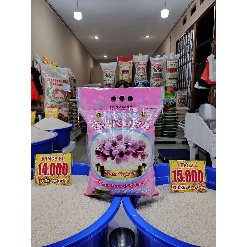 Jual beras slyp super sakura, pulen, enak 5kg | Shopee Indonesia