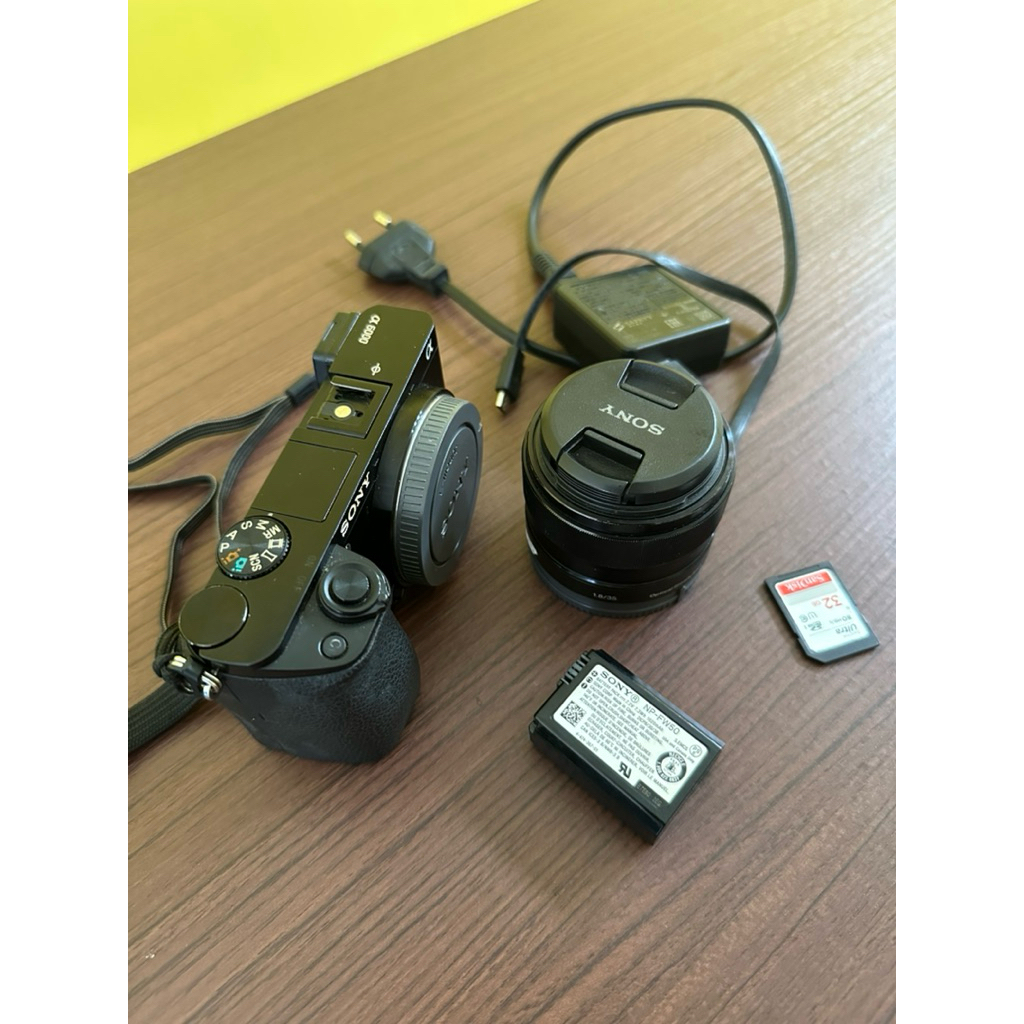 Jual Sony a6000 + Lensa 35mm f1.8 + Bonus Tripod(Second/bekas) | Shopee ...
