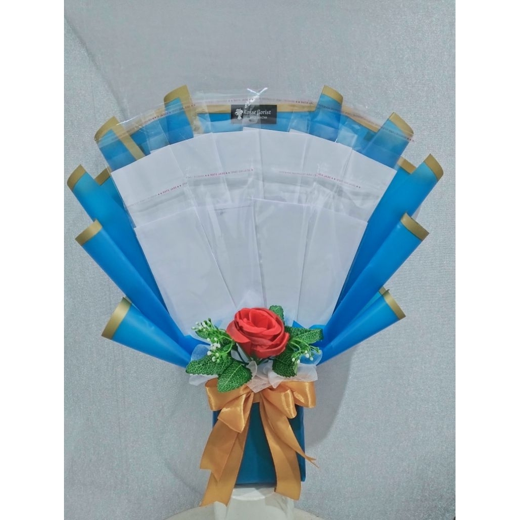 Jual Kerangka Buket Uang Isi 10 Lembar + Bunga Mawar Kuncup Artificial ...