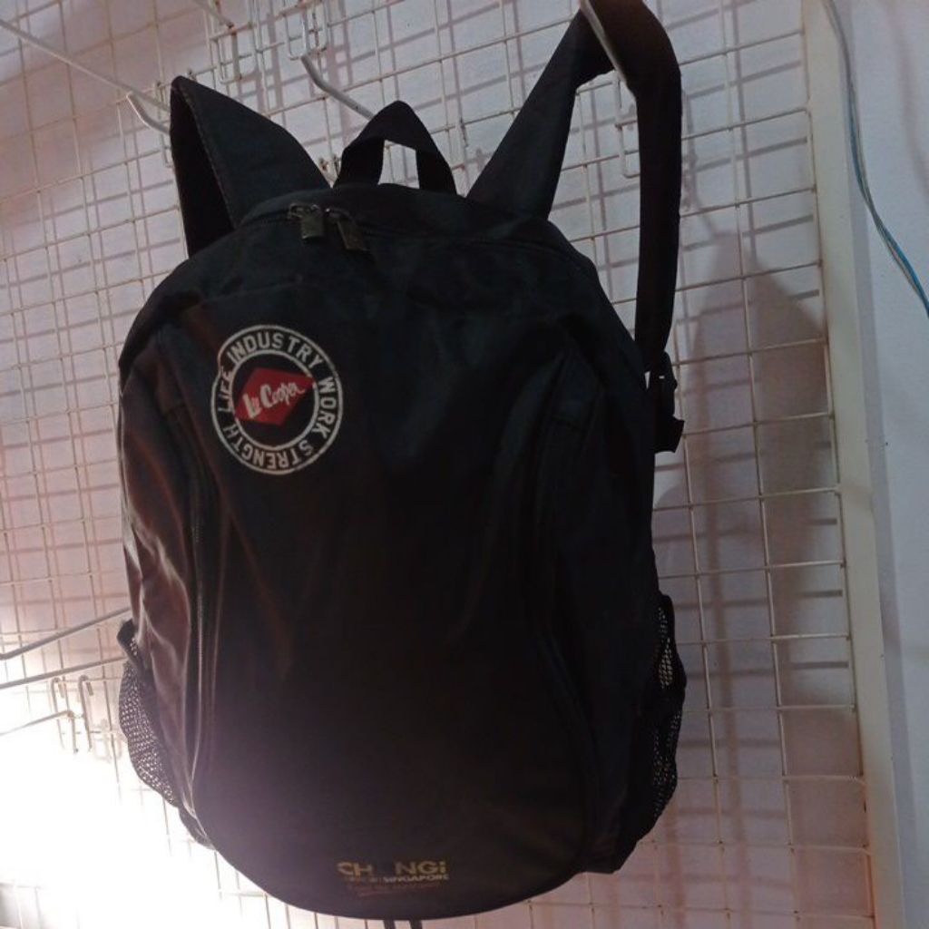 Jual Lee Cooper backpack - CHANGI- alas15x29cm tinggi 43cm | Shopee ...