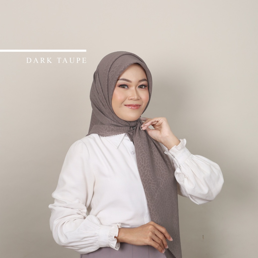 Jual Kerudung Bermotif Bunga Segi Empat Kekinian Terbaru Hijab Embos B ...