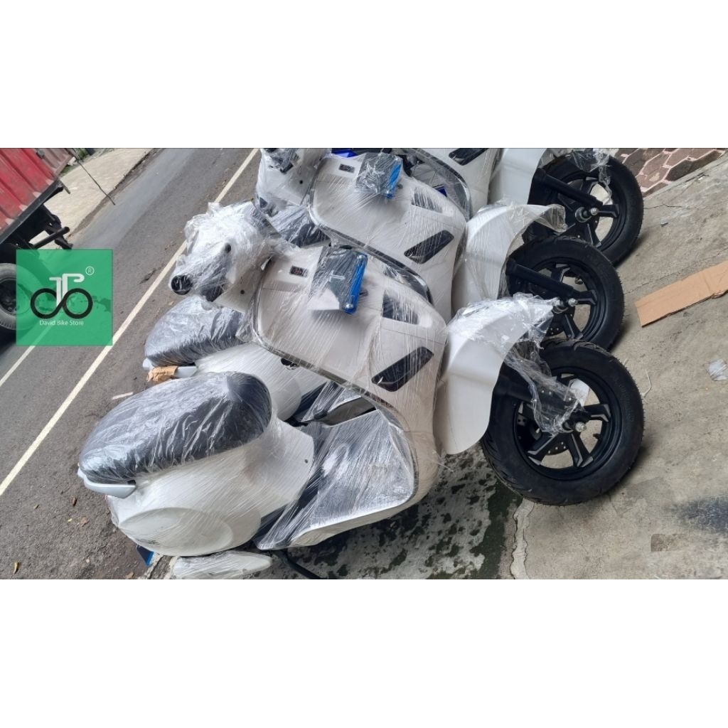 Jual Sepeda Motor Listrik Tomida Wave TERBARU (Model vespa) | Shopee Indonesia