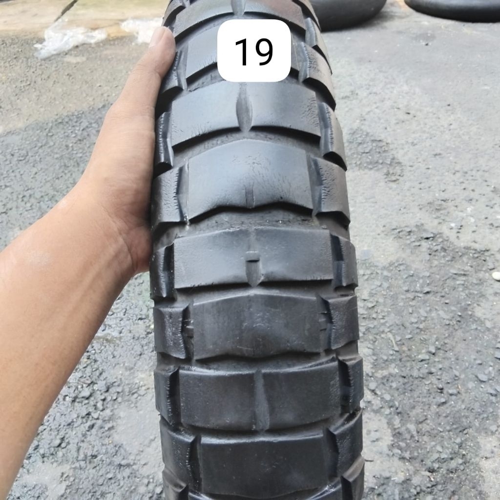 Jual Ban Bekas moge Pirelli scorpion rally str 120 70 19 Bukan ukiran ...