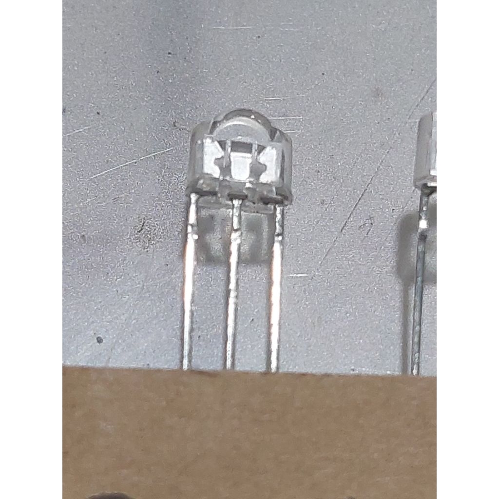 Jual LAMPU LED 2 WARNA MERAH DAN HIJAU-LED BICOLOUR 5mm-LED 3 KAKI 2 ...