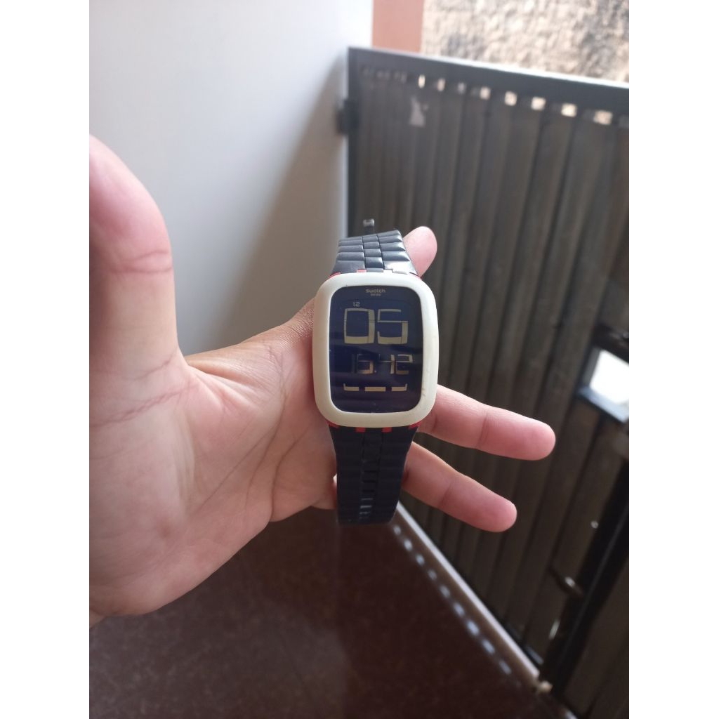 Jual Swatch Touch Screen SURR104 Original | Shopee Indonesia
