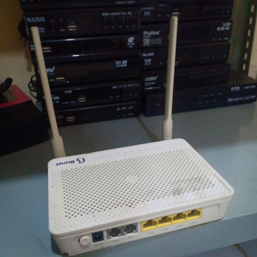 Jual HUAWEI EG8245H5 GPON ONT ACCESPOINT PORT HIJAU | Shopee Indonesia