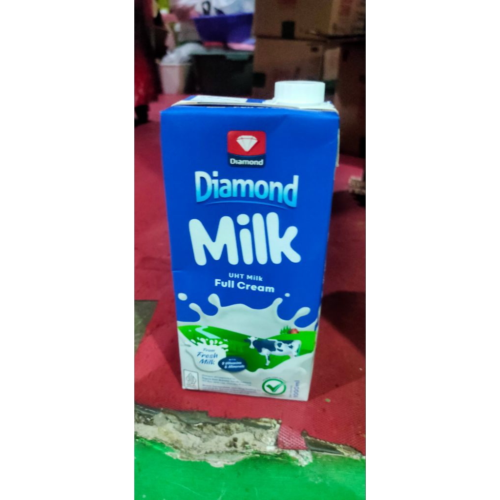Jual FRESH MILK DIAMOND UHT MILK FULL CREAM 1000 ML | Shopee Indonesia