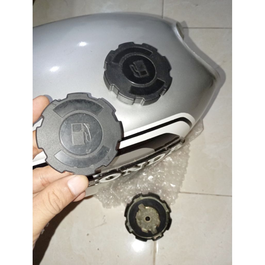 Jual tutup tangki aplikasi cb cb100 cb125 cg s90 win xl xl125 nos ...