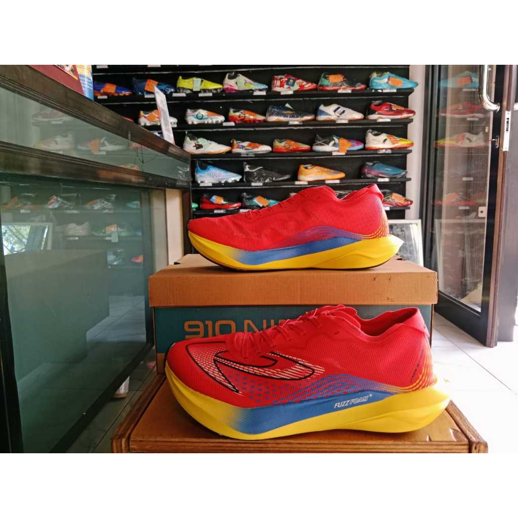 Jual Sepatu Lari Running 910 Nineten Haze Strike Pro - Sepatu Lari ...