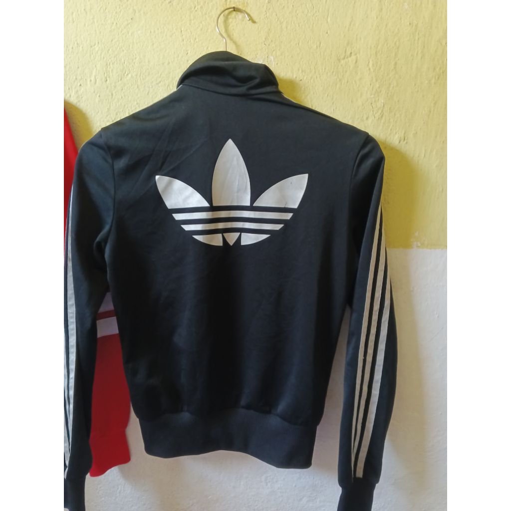 Jual Tracktop Adidas hitam & batik | Shopee Indonesia