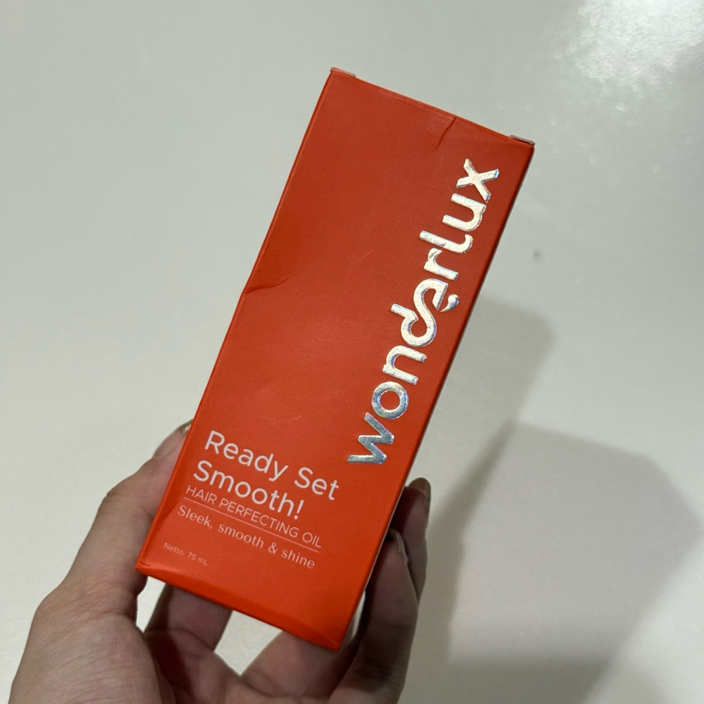 Jual NEW Wonderlux Ready Set Smooth Hair Perfecting Oil 75ml Vitamin ...