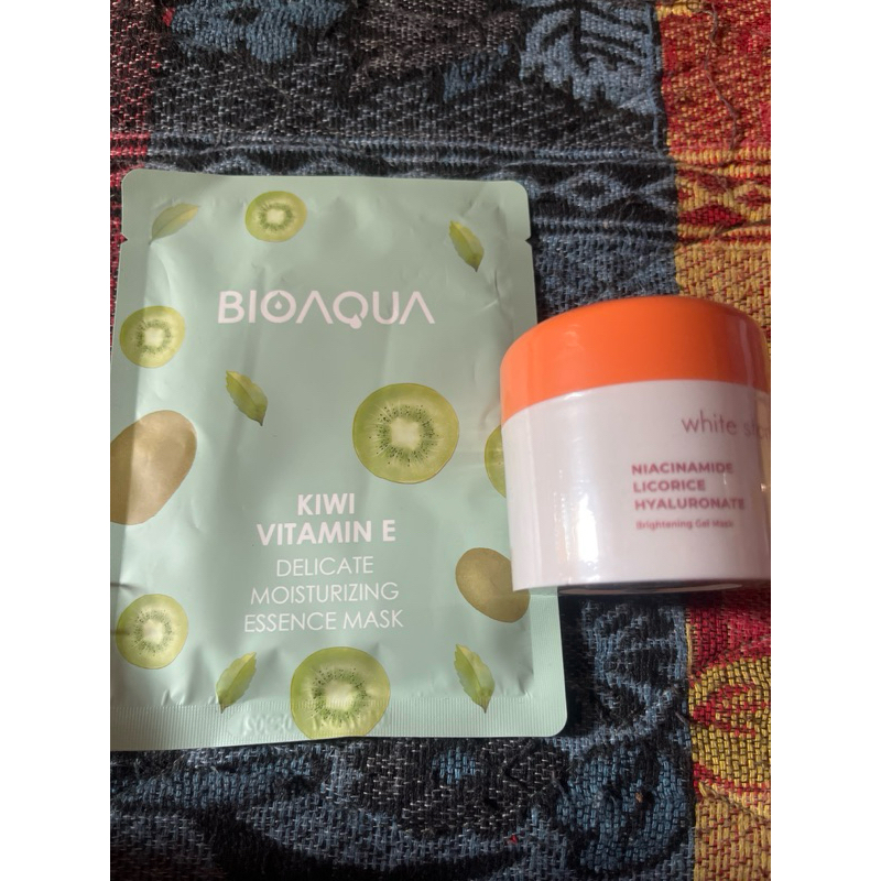 Jual BUNDLING WHITE STORY BRIGHTENING GEL MASK & BIOAQUA ESSENCE MASK ...