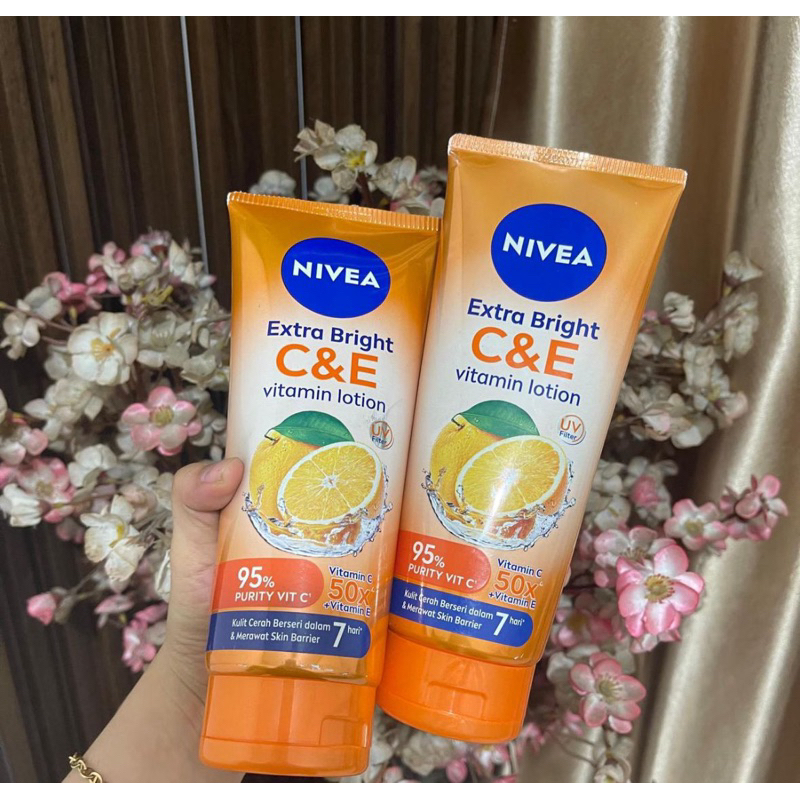 Jual Nivea Extra Bright C&E Vitamin Lotion 320ml | Shopee Indonesia