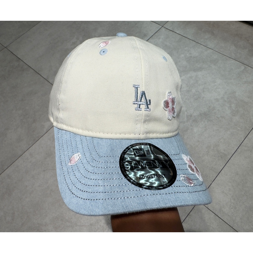 Jual Topi New Era 9Twenty Sakura Floral Los Angeles Dodgers Stone/Blue ...