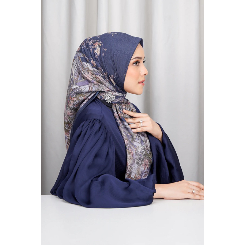 Jual Buttonscarves Dubai 2 Jacquard Voile Square | Shopee Indonesia