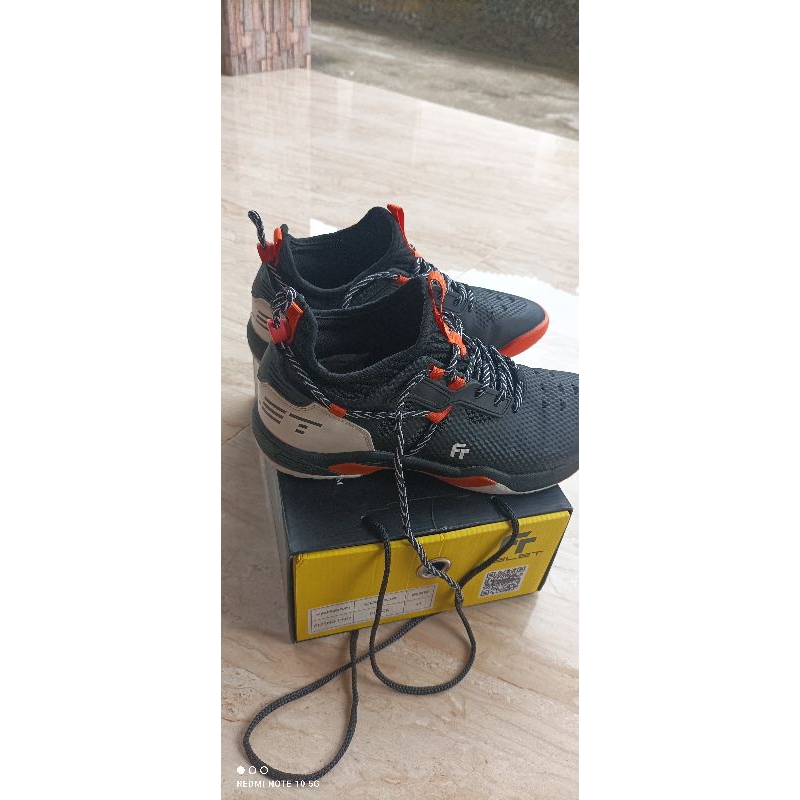 Jual sepatu badminton felet flying pro | Shopee Indonesia