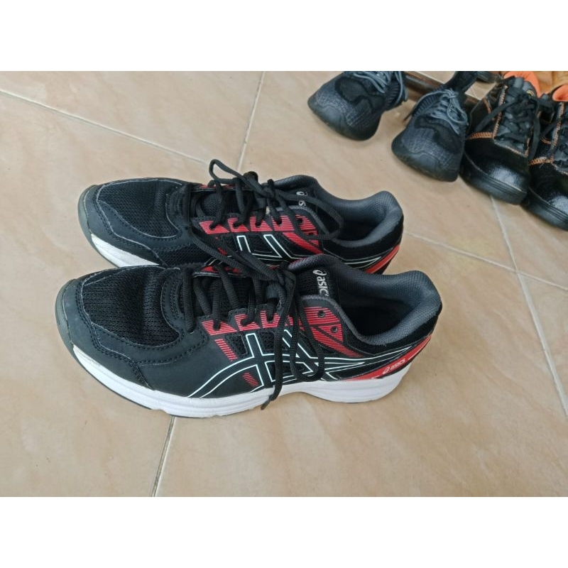 Jual sepatu asics hitam merah | Shopee Indonesia