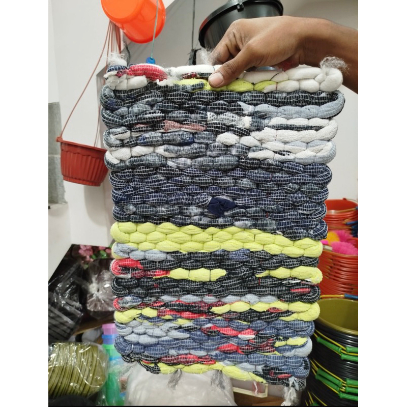 Jual Keset Kaki Anyaman Kain Majun / Keset wajik tebal murah / Keset ...