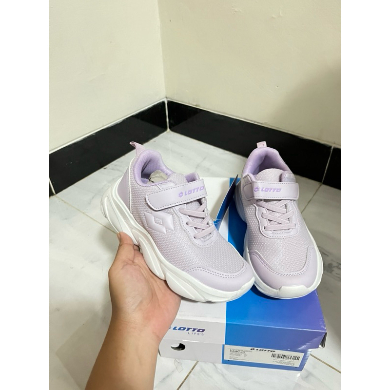 Jual Sepatu Lotto kids lilac/ ungu ukuran 34 dan 35 sale 70% (CANO ...