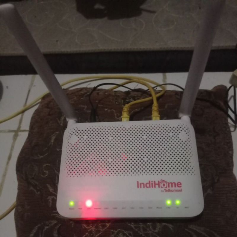 Jual Router FIBERHOME HG6145D2 Port biru lengkap adaptor, garansi nyala ...