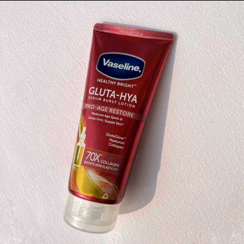 Jual VASELINE GLUTA HYA PRO-AGE RESTORE(MERAH) 200ML | Shopee Indonesia