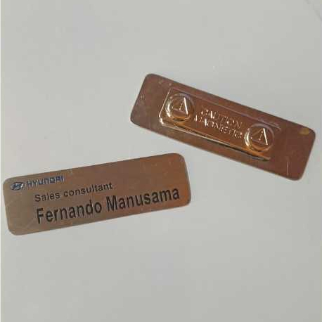 Jual name tag Besi, papan nama tag stainles etcing, nametag hyundai ...
