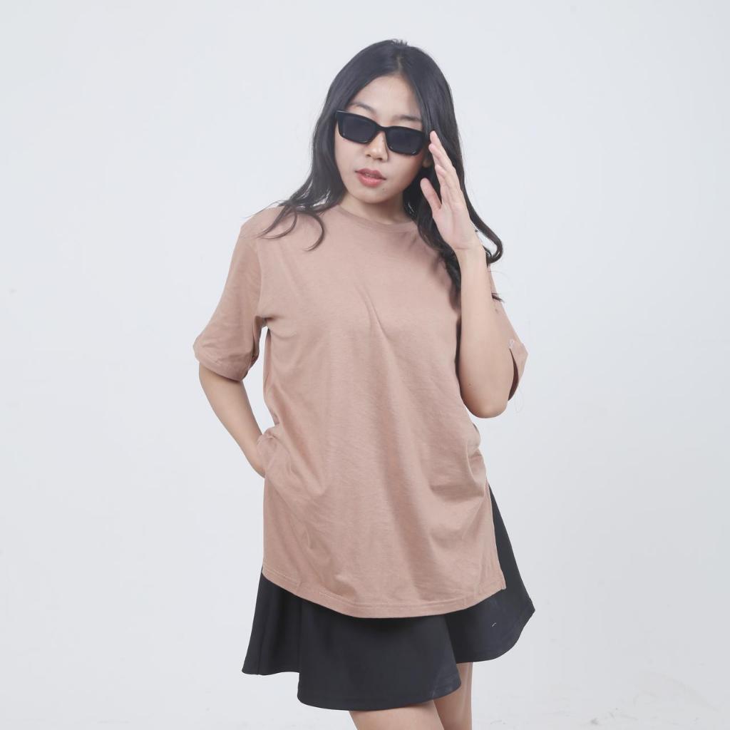 Jual OVERSIZED HIGH SLITS TSHIRT - PREMIUM COTTON COMBED 24S | Shopee ...