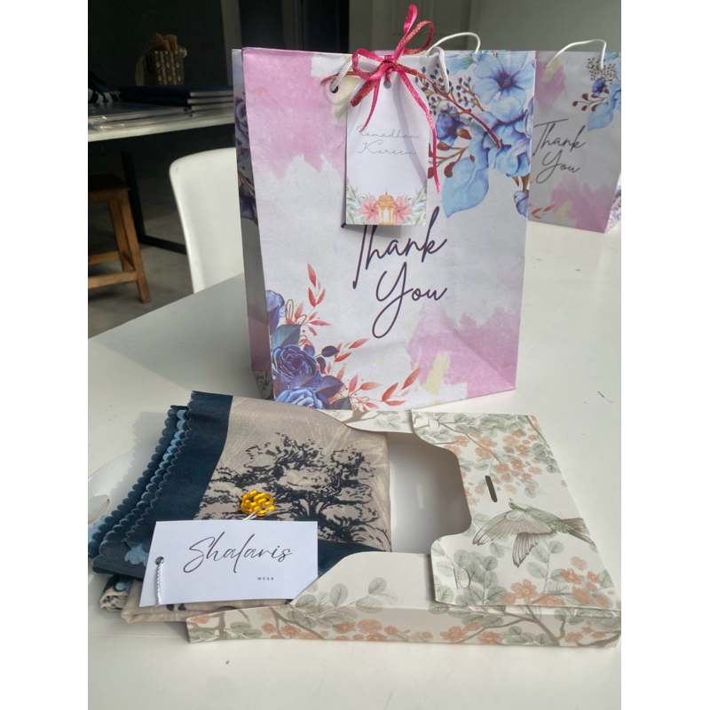 Jual Hampers Lebaran Hijab Voal Exclusive Packing Box | Shopee Indonesia