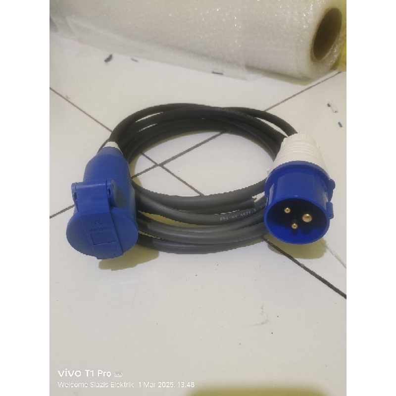 Jual Plug Steker Socket industri/Industry Mobile Mounting 3 Pin 3P 16A ...