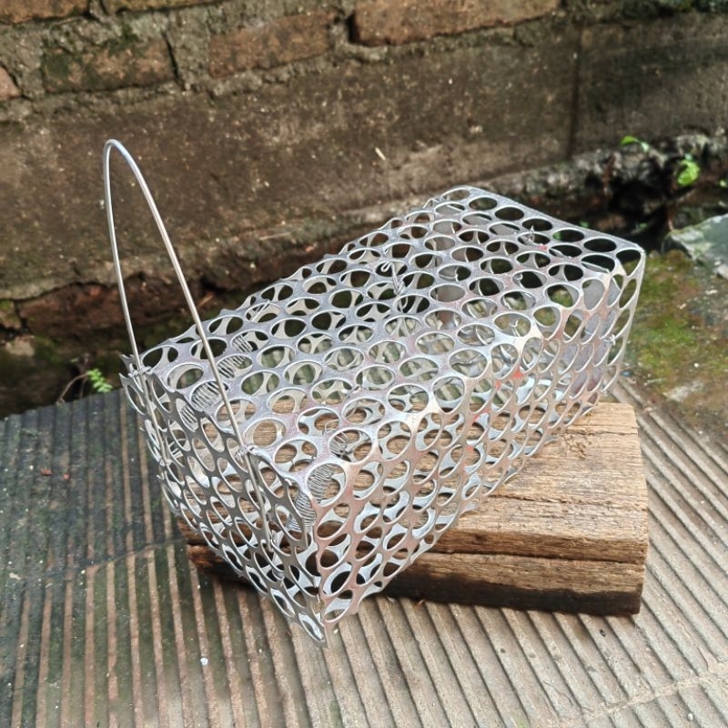 Jual Alat Jebakan Perangkap Tikus bahan besi model lubang | Shopee ...