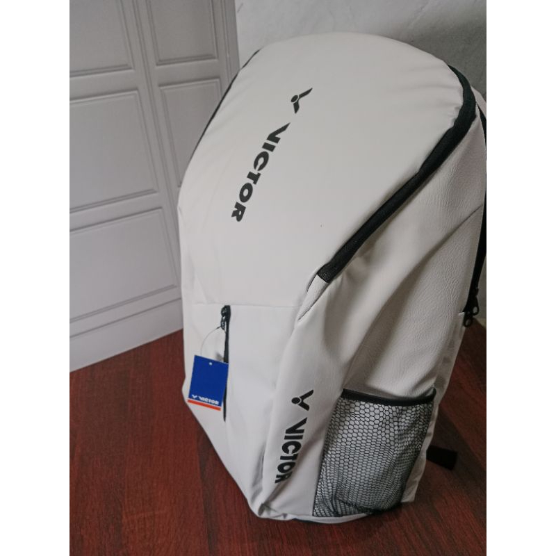 Jual tas raket ransel badminton warna putih withsnow | Shopee Indonesia
