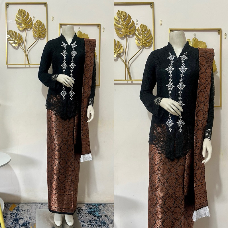 Jual SET KEBAYA ENCIM PAYET MODERN/KEBAYA KEKINIAN/KEBAYA BROKAT PAYET ...