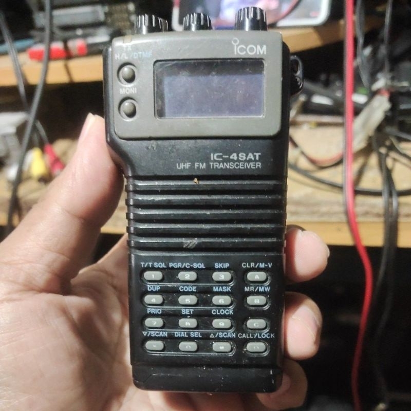 Jual HT ICOM IC-4SAT UHF FM TRANSCEIVER HT ICOM IC 4SAT | Shopee Indonesia
