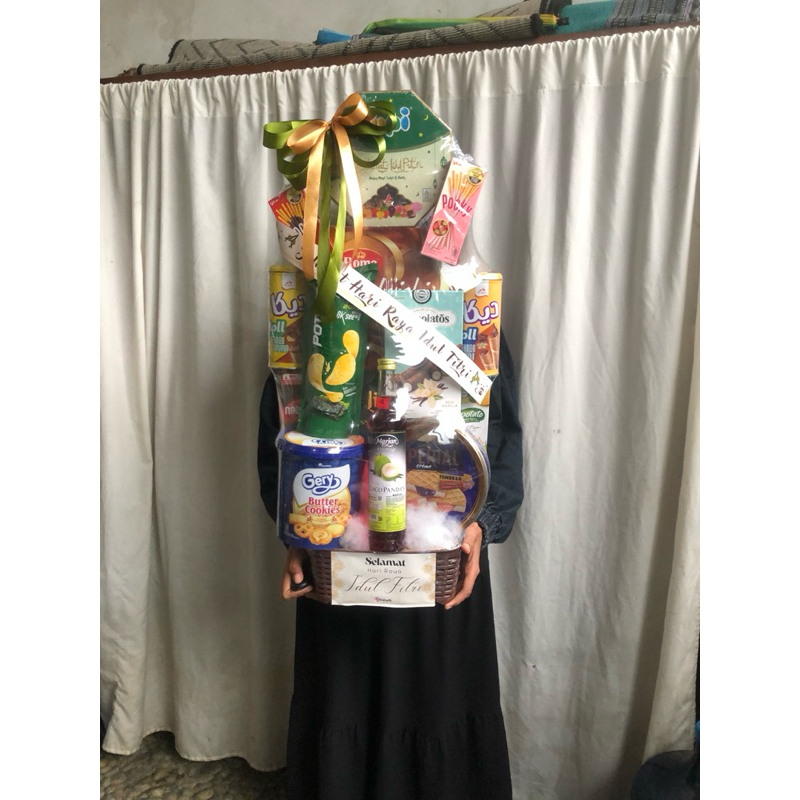 Jual PARCEL LARGE / PARCEL LEBARAN BEKASI / PARCEL RAYA | Shopee Indonesia