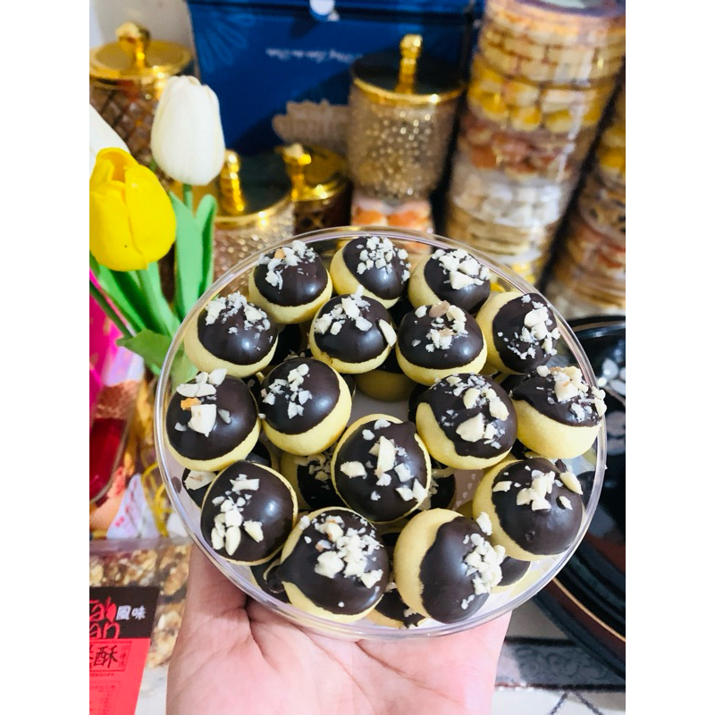 Jual bomboloni cookies || nastar bomboloni | Shopee Indonesia