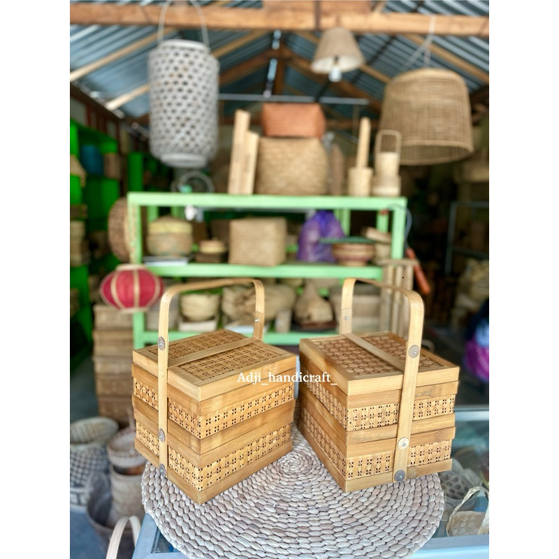 Jual Rantang Bambu Kotak 25x25 cm susun 2 asap | Rantang Bambu Anyaman ...