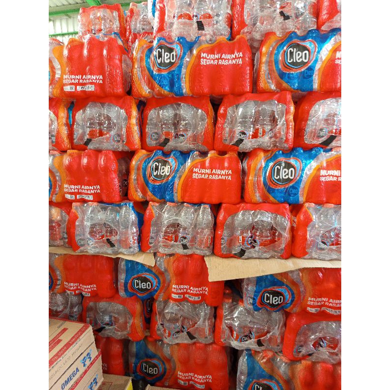 Jual CLEO SMART botol 220ml 1Krat isi 24pcs | Shopee Indonesia