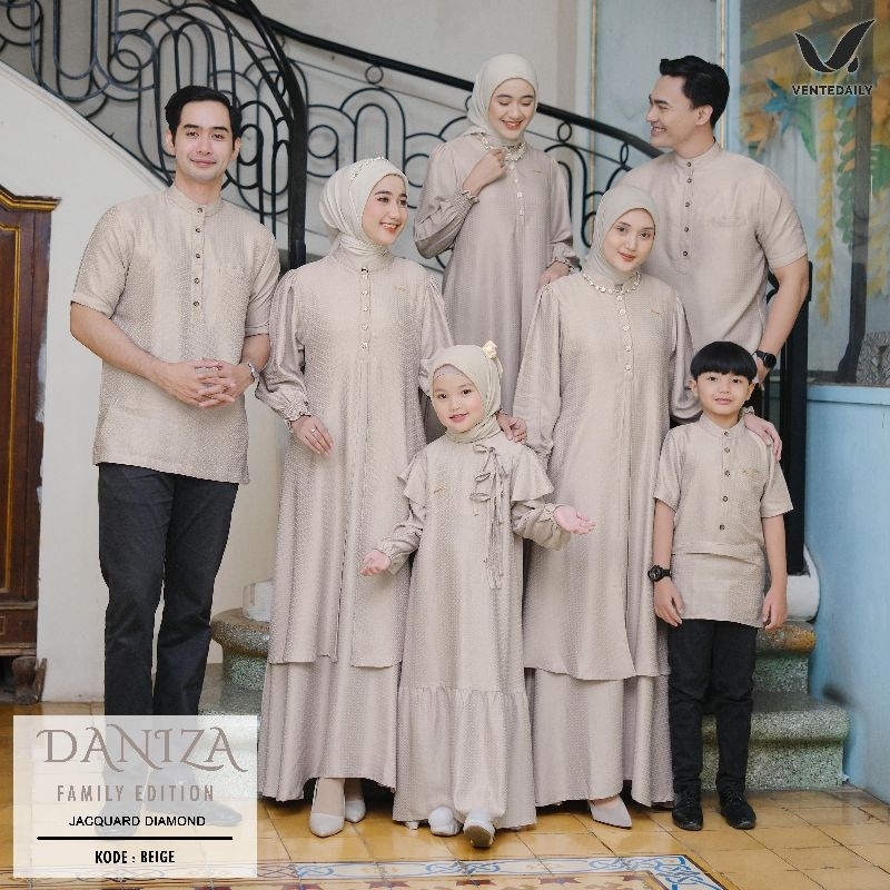 Jual DANIZA FAMSET BY VENTEDAILY | Shopee Indonesia