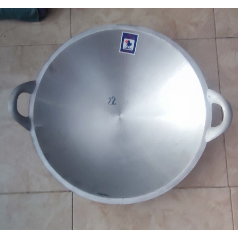 Jual Wajan diameter No 22 50cm Saudara Brand Besar Tebal Besi Cor Super ...
