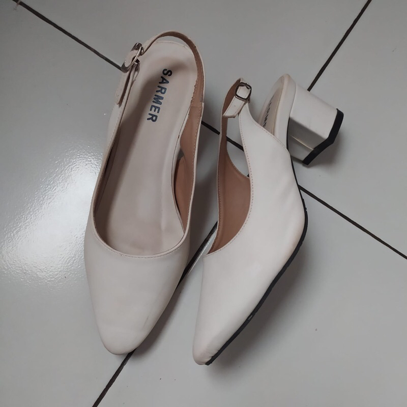 Jual Sepatu heels putih hak tahu (co from carousell) | Shopee Indonesia