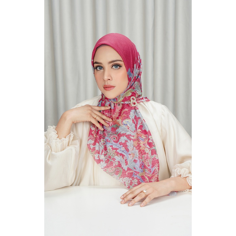 Jual Buttonscarves - Royale - Grandeur Voile Square - Pink Yarrow ...