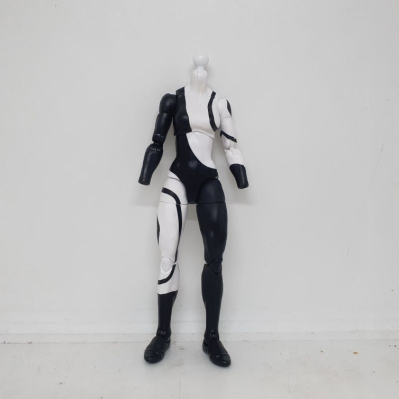 Jual Marvel Legends Body Female Lady Bullseye kitbash 1/12 | Shopee ...